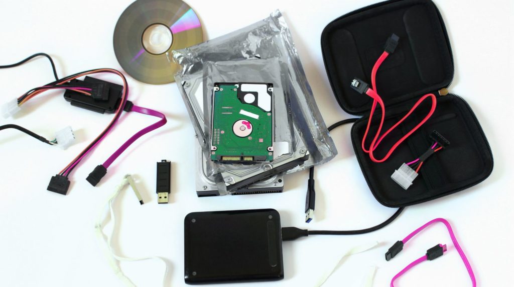 Top 4 Reasons Why You Should Be Using an External Storage Device - 2024 ...