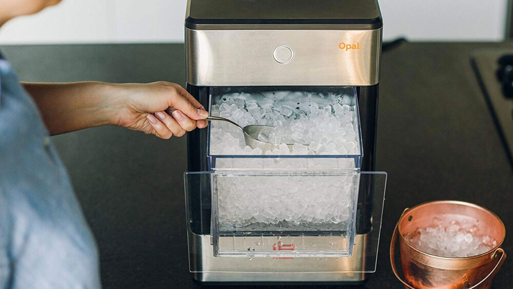 5 Benefits of Getting a Portable Ice Maker for Your Business - Jaxtr