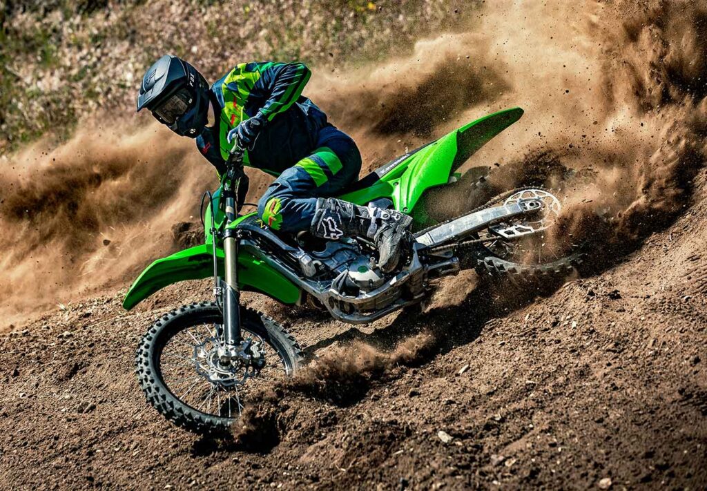 Common Issues With Dirt Bikes & How To Deal With Them - Jaxtr