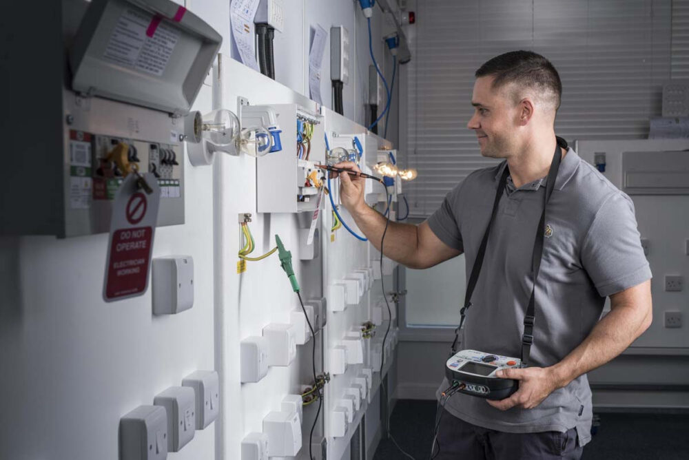 Powering Up Your Career: A Guide to Trade Schools for Electricians - Jaxtr